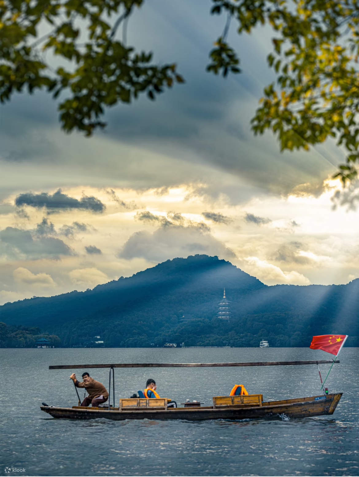 Hangzhou West Lake Scenic Area + Su Causeway + Painted Pleasure Boat ...